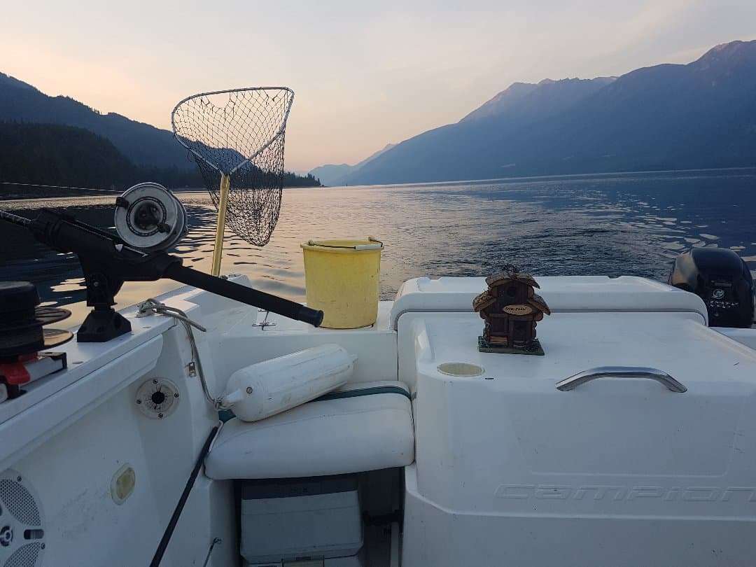 Fishing Charters | Luxury Lake Tours